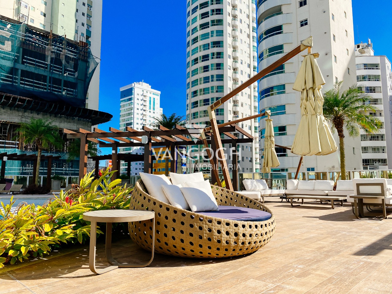 Infinity Coast Balneário Camboriú - Vangogh Imobiliária